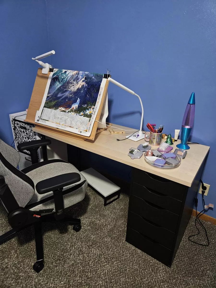 Crafter’s Pick: Best Tables for Diamond Painting - DiamondPaintKit.com